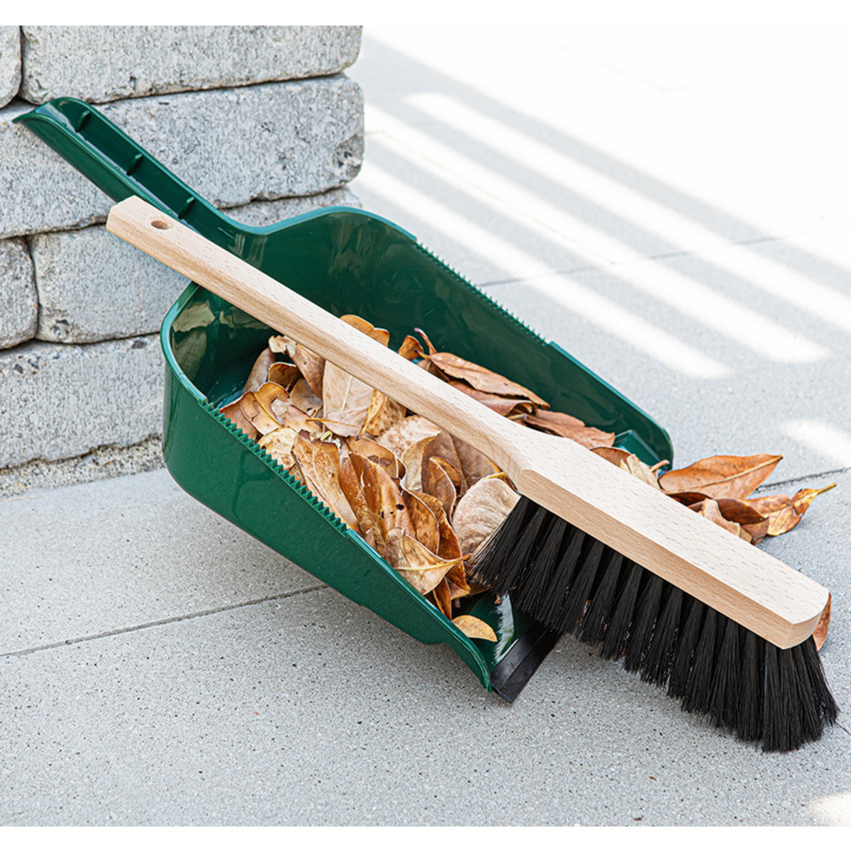 Powertec Garden Maxi-Outdoor Kehrset von Norma ansehen!