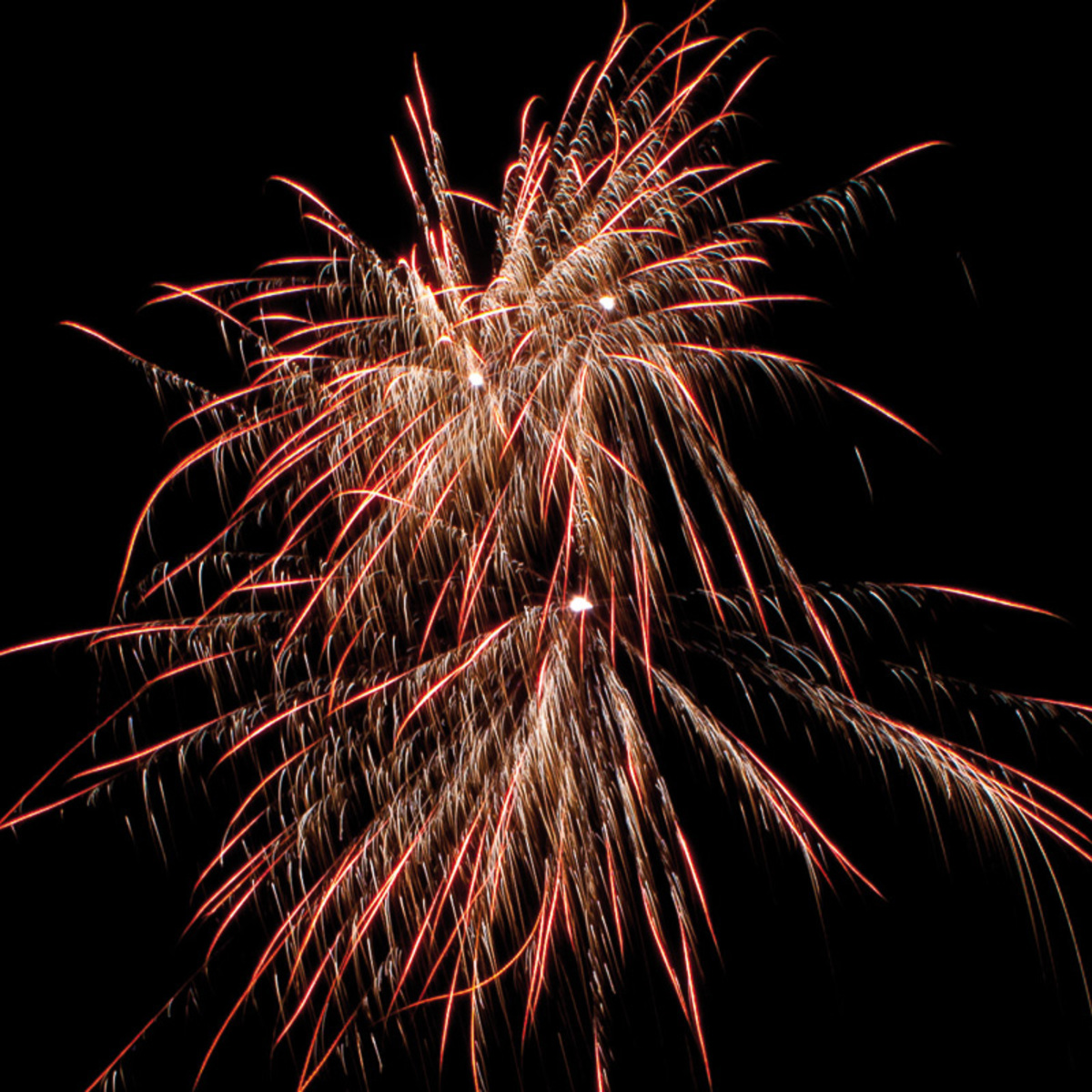 Nico Feuerwerk/Powertec Fight of the Titans von Norma ansehen!