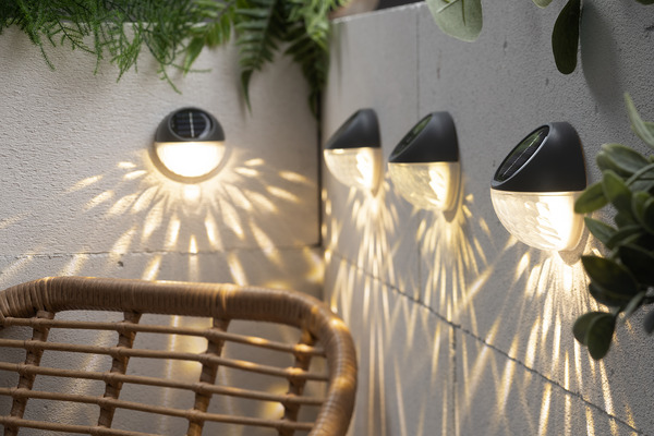 IDEENWELT Solar-Wandleuchten 4er-Set von ROSSMANN für 8,99 € ansehen!